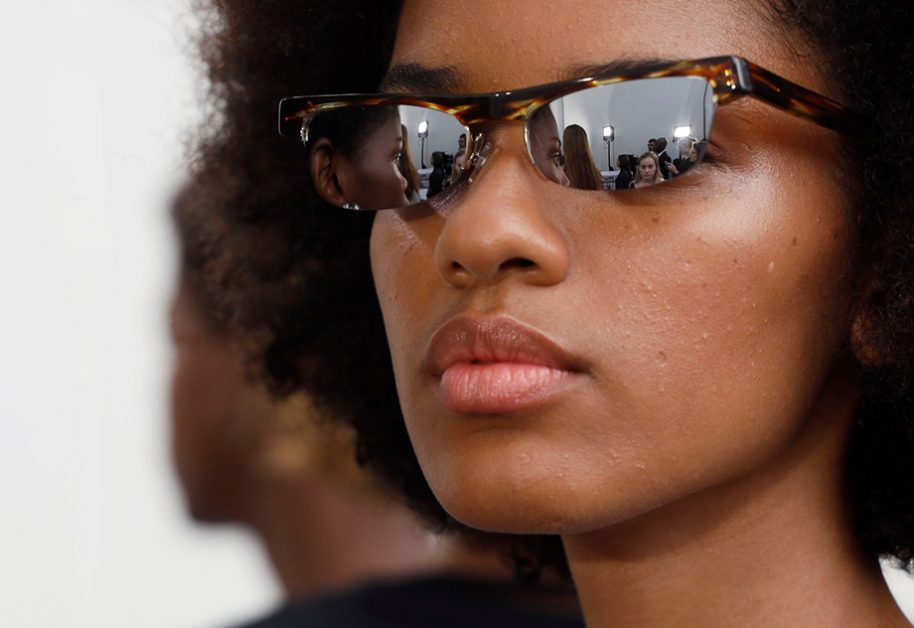 How to restore natural curls when your hair is damaged - Treatwell